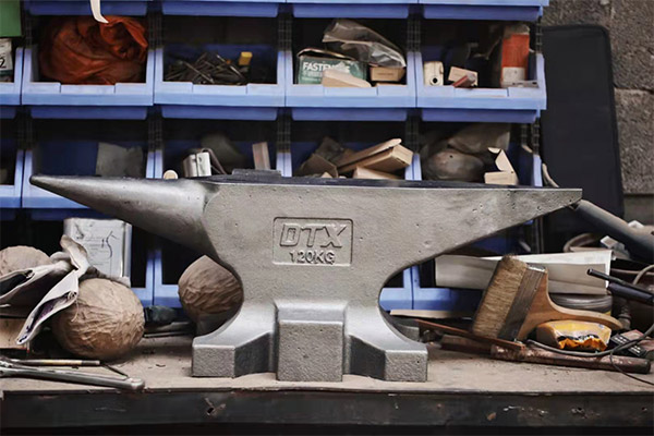 Anvil DTX-120kg - Buy Anvil, swage, blacksmith Product on Zhengzhou ...